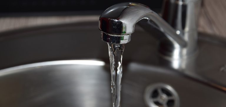 How to Clean Faucet Head Without Vinegar - Theindoorsolution